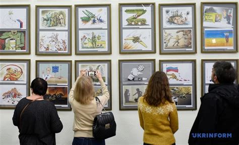 У Києві презентували виставку карикатур «100 поглядів на війну