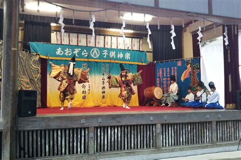奉納神楽川内中調子に本部を置くあおぞら子供神楽団による奉納神楽宇那木神社広島県広島市安佐南区 八百万の神