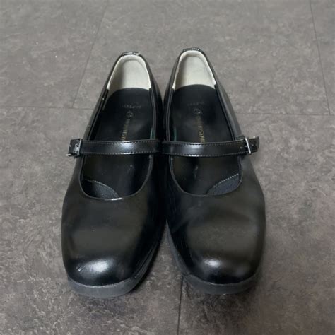 制服市場 大阪府 ※ 学校法人 大阪信愛女学院 完全指定通学靴 24 5eee ぽってり丸いフォルム乙女度up