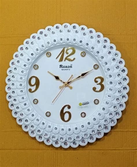 White Plastic Analog Wall Clock At Rs 220 Plastic Wall Clock In New Delhi Id 2852451608412