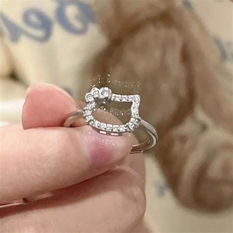 Мила каблучка з Hello Kitty каблучка хеллоу кітті кільце колечко подарунок прикраса