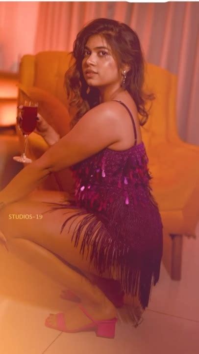 Rithu Chowdary Mind Blowing Video Goes Viral Rithu Chowdary Hot Pics In Instagram Rithu