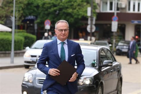 Лозан Панов иска контрол върху главния прокурор но не и върху ВКС Lupa Bg