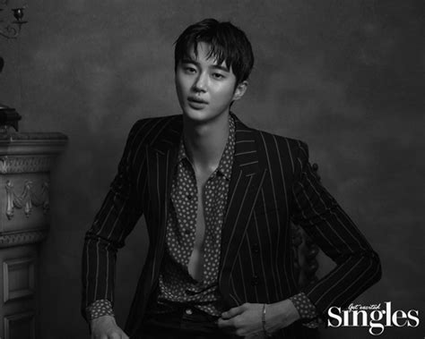 변우석 항상 도전하는 게 청춘 앞으로도 나의 청춘은 계속 화보 스타뉴스