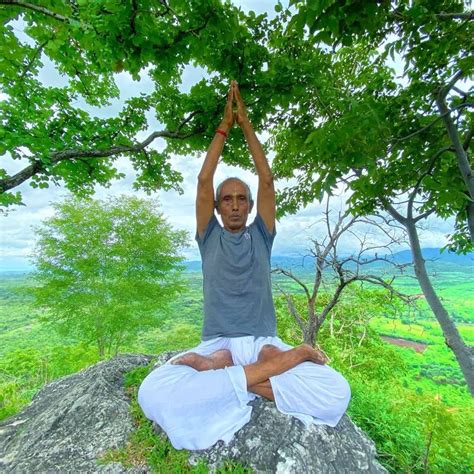 ဤအာဆန ငါး ခု ကို နေ့စဉ် မနက်စောစော ကျင့်ခြင်းဖြင့် လူ ရဲ့ဘဝ တစ်ခုလုံးကိုပြောင်းလဲစေနိုင်သည