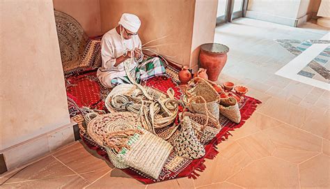 زهرة الخليج الحرف اليدوية حافظة كنوز التراث الشعبي