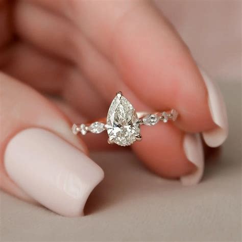 Pear Diamond Engagement Rings Artofit