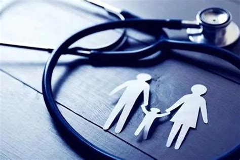 بیمه سلامت چیست؟ معرفی انواع خدمات بیمه سلامت