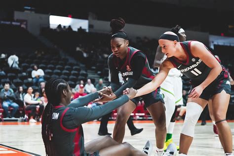 No 1719 Razorbacks Drop First Game Of Season Arkansas Razorbacks