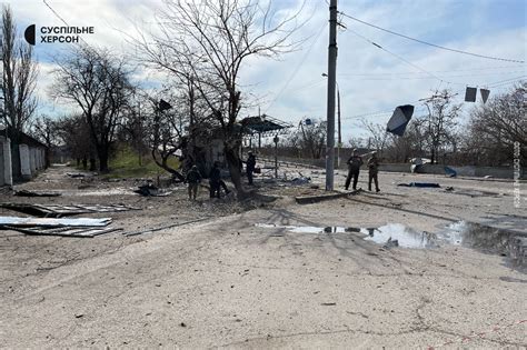 Кількість загиблих внаслідок ранкового обстрілу Херсона зросла ФОТО