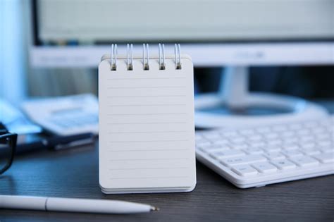 Bloc De Notas Con Teclado Foto Premium