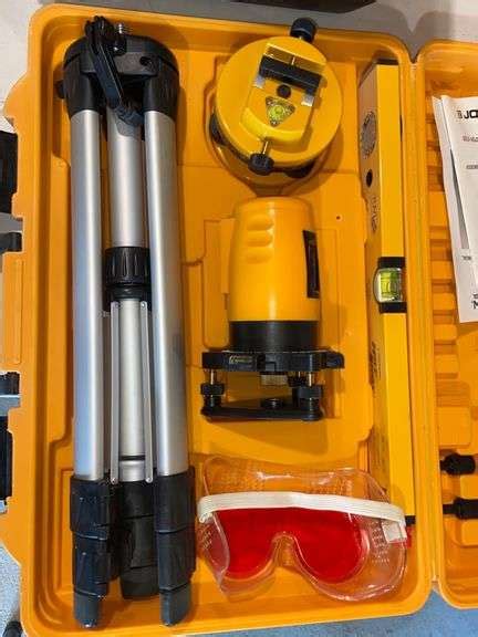Johnson Self Adjusting Laser Level Kit Mclaughlin Auctioneers Llc Mc