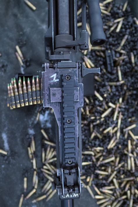 Light Machine Gun Wallpaper