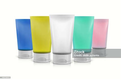 흰색 배경에 격리 된 포장 모형이있는 빈 화장품 튜브 3d 렌더링 디자인 요소에 적합합니다 건강관리와 의술에 대한 스톡 사진 및 기타 이미지 Istock