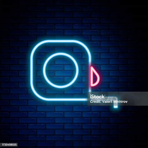 벽돌 벽 배경에 고립 된 빛나는 네온 라인 룰렛 건설 아이콘 테이프 측정 기호입니다 다채로운 개요 개념 벡터 거리가 먼에 대한 스톡 벡터 아트 및 기타 이미지 Istock