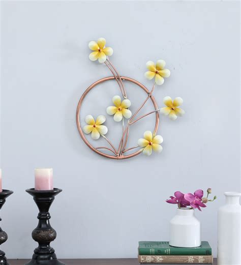 Buy Golden Iron Floral Ring Wall Art At 53 Off By Malik Design Pepperfry