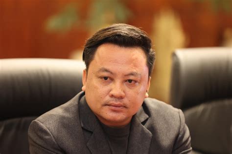 ពិធីករដែលប្រើពាក្យលេបខាយដាក់នារីម៉ូដែលម្នាក់ ត្រូវរដ្ឋមន្រ្តីក្រសួងព័ត៌មានហៅទៅណែនាំ