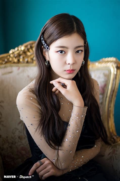 Lia Pics On Twitter 女性 Itzy リア