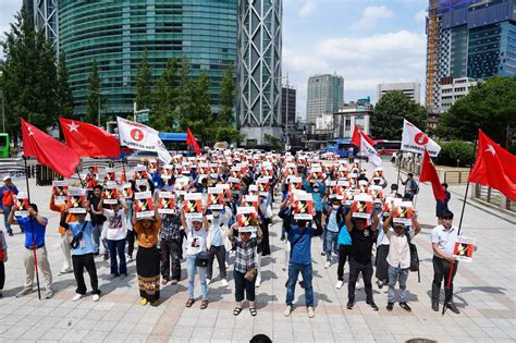 Khit Thit Media Nld အစိုးရကို ဖြုတ်ချရေး ကြံ့ဖွတ် ခင်ရီ ပထမဆုံးမွှေးခဲ့သော မတောက်လောင်ခဲ့သည့