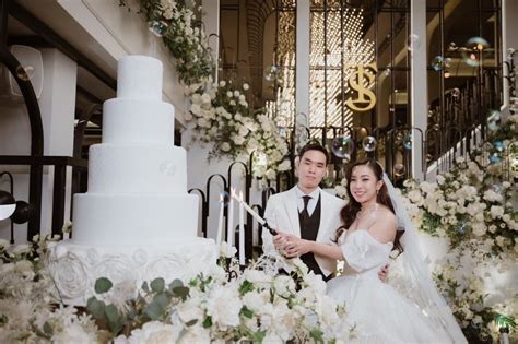 คำถามอะไรบ้าง ที่คุณจะพบได้บ่อยครั้ง เมื่อถึงเวลาเช่าหรือซื้อชุดแต่งงาน Deeplove Wedding