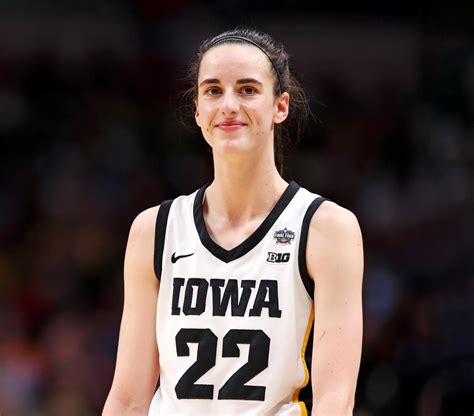 Reporter Apologizes To Caitlin Clark For Sexist Comment Im Part Of The Problem