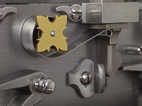 A Metalsmith Makes A Puzzle Box From Scratch