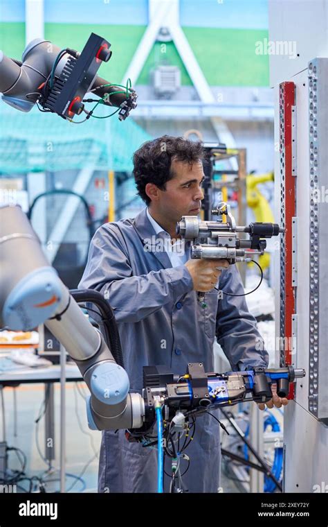 Use Of Flexible Robotics In Industrial Manufacturing Processes Mobile Robot Advanced