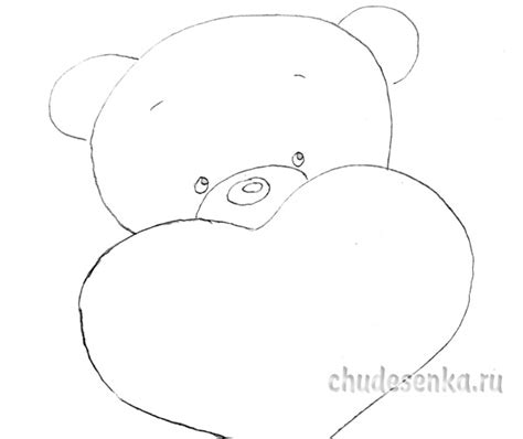 Как нарисовать мишку с сердечком