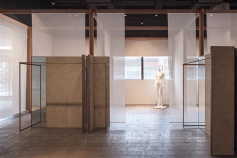 Neri Hu Creates A Tactile Fashion Boutique In Shanghai With Fabrics Screens