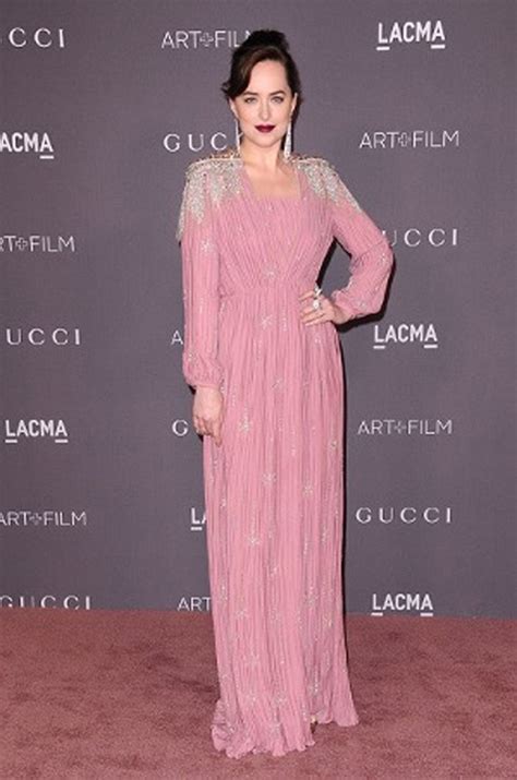 درخشان‌ترین دختر هالیوود؛ بهترین لباس‌های داکوتا جانسون چی بپوشم