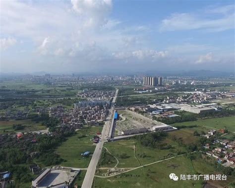 我市大力推进产业园区建设 推动振兴发展