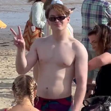 Kit Connor Garotos Sensuais Rapazes Sensuais Fotos Dos Vingadores