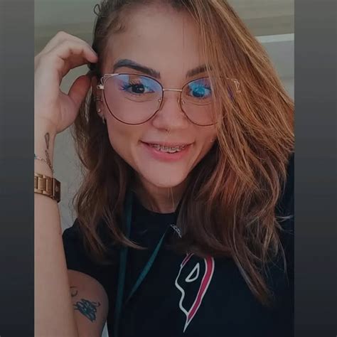 Sara Moura Naarasara01 • Threads Say More