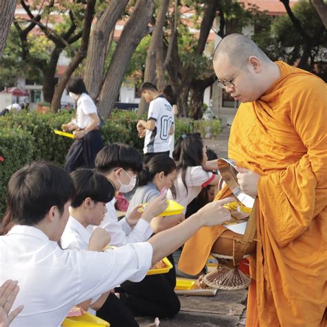 ภาพบรรยากา ชมรมพุทธศาสตร์และประเพณี จุฬาลงกรณ์มหาวิทยาลัย Facebook