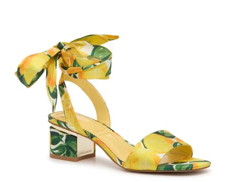 40 Beach Wedding Shoes For Brides Bridesmaids Grooms And Guests