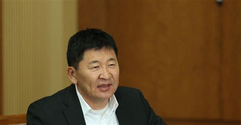 Б Дэлгэрсайхан Төв замаар зорчиж буй нийтийн тээврийн шугамын