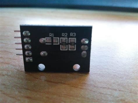 i have ordered an rotary encoder module but i noticed there s no resistor in r1 is this