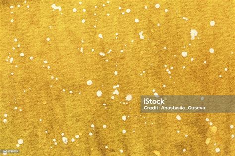 추상적 인 예술 배경 밝은 노란색과 황금색 부드러운 호박색 그라디언트가있는 수채화 페인팅 유화에 대한 스톡 사진 및 기타 이미지 Istock