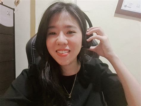 Jane Valencia Medium