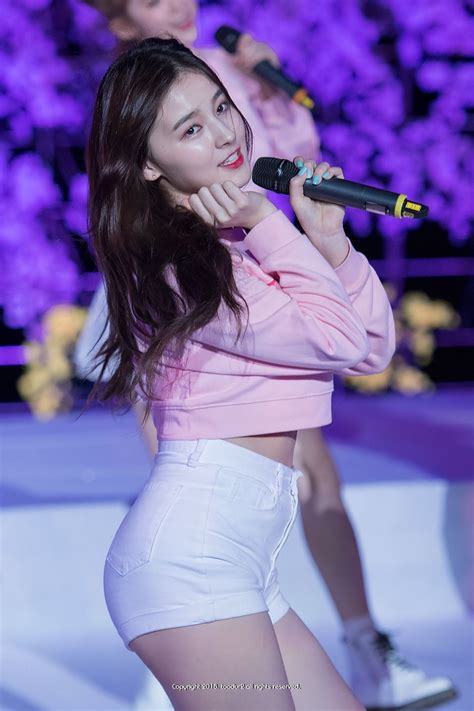 Nancy Momoland Leaked Photo Artofit