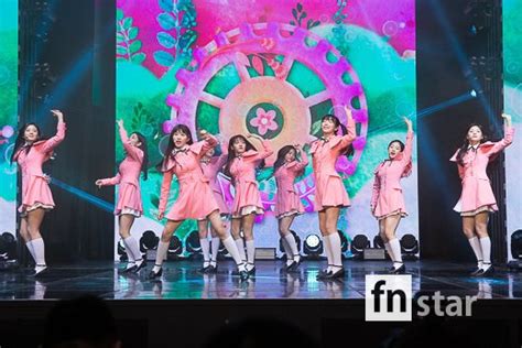 [포토] 프로미스나인 ‘남심 사로잡는 요정들 Fn스타