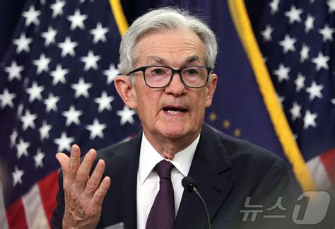 Fomc 기준금리 425~45 동결올해 05p 인하 계획 고수종합