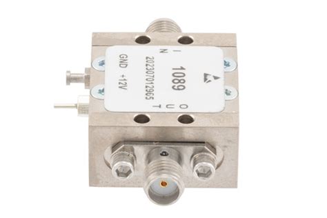 10 Db Nf Low Noise Amplifier Operating From 1 Ghz To 35 Ghz With 43