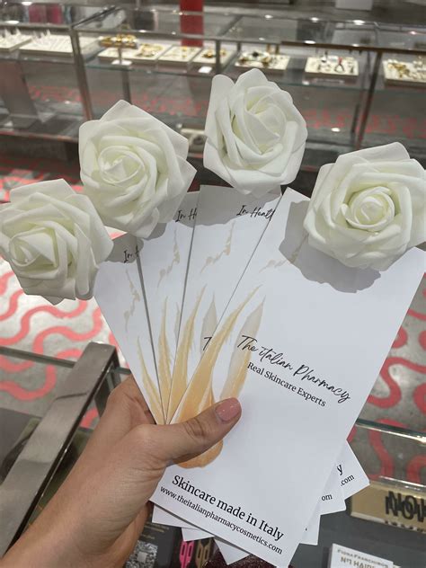 Elena Ho Lanciato Il Mio Brand Di Cosmetici A New York