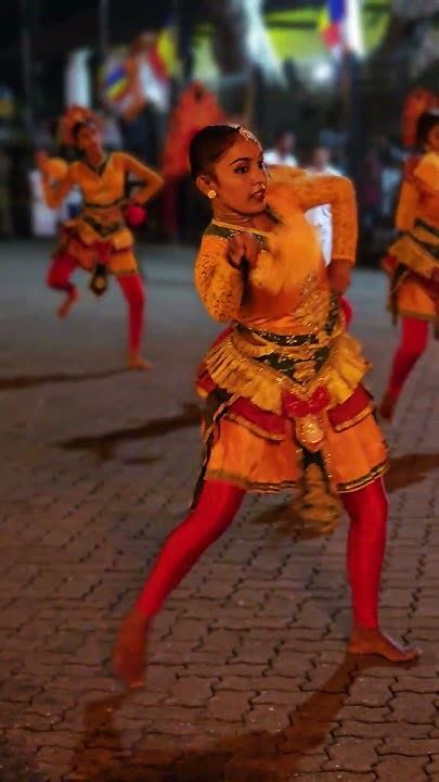 මහනුවර ඇසළ පෙරහරේ ලී කෙළි නර්තන අංගය Youtube