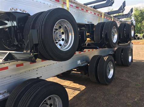 2025 Reitnouer Aluminum Bunk Trailer Tridem Great Lakes Bunks For