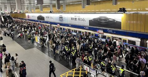 跨年晚會湧現人潮！ 北捷「截至晚間7時」總運量達140萬人次 生活 Ctwant