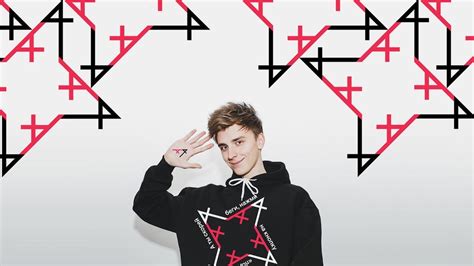 Студия Лебедева разработала логотип для блогера Влада А4 / Skillbox Media