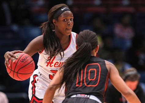 Hewitt Trussvilles Amiya Payne Makes History As Aswa Super All State