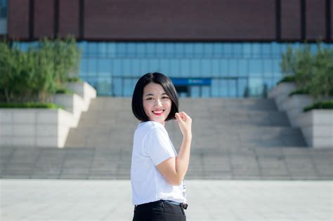 【优秀学生党员标兵】李雨珊：志存高远 脚踏实地 专题报道 南开大学